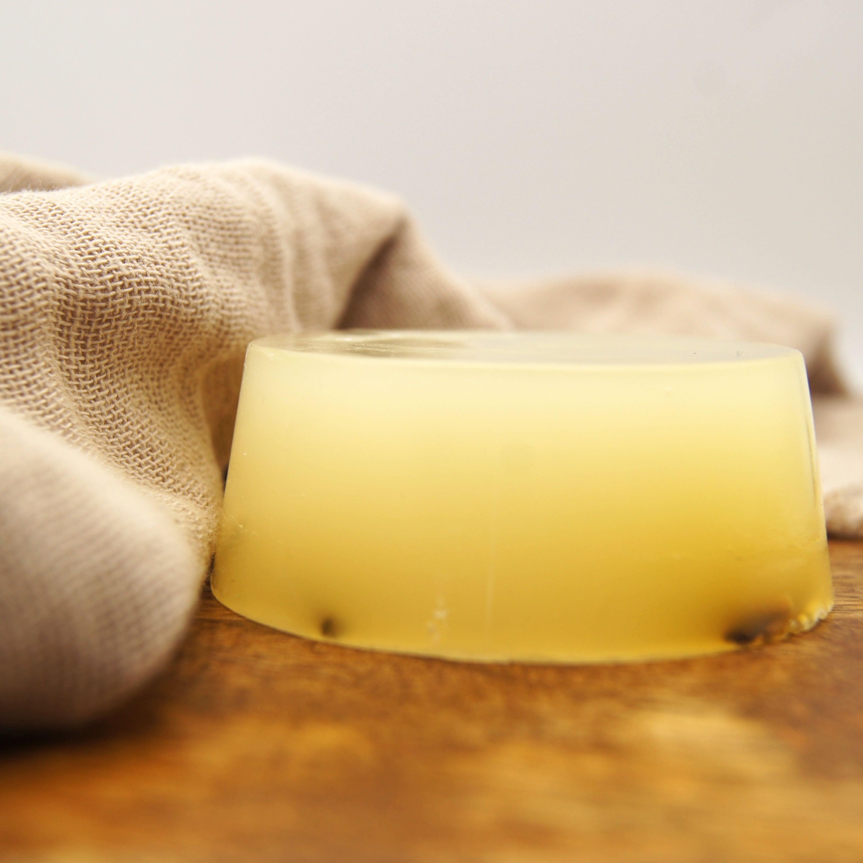 Pure Lakes Grapefruit & Lemongrass Soap In A Tin – Love the Lakes